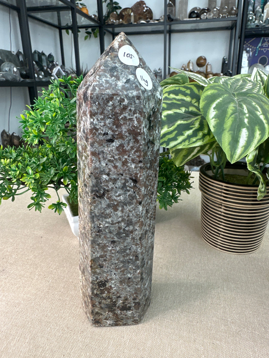 Yooperlite Towers – Infinity Crystals by Moana