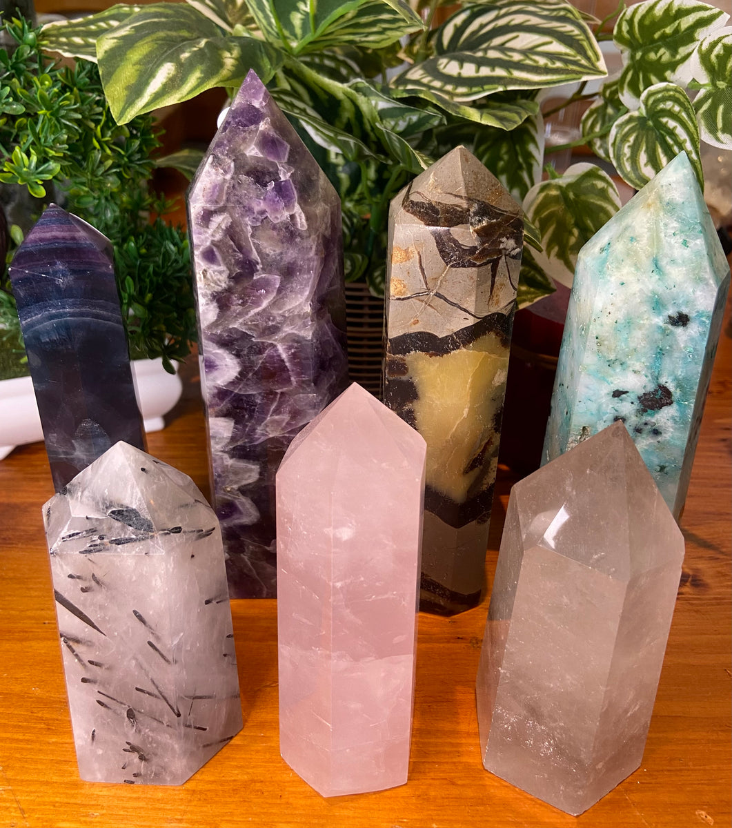 Towers, Points and Double Terminated – Infinity Crystals by Moana