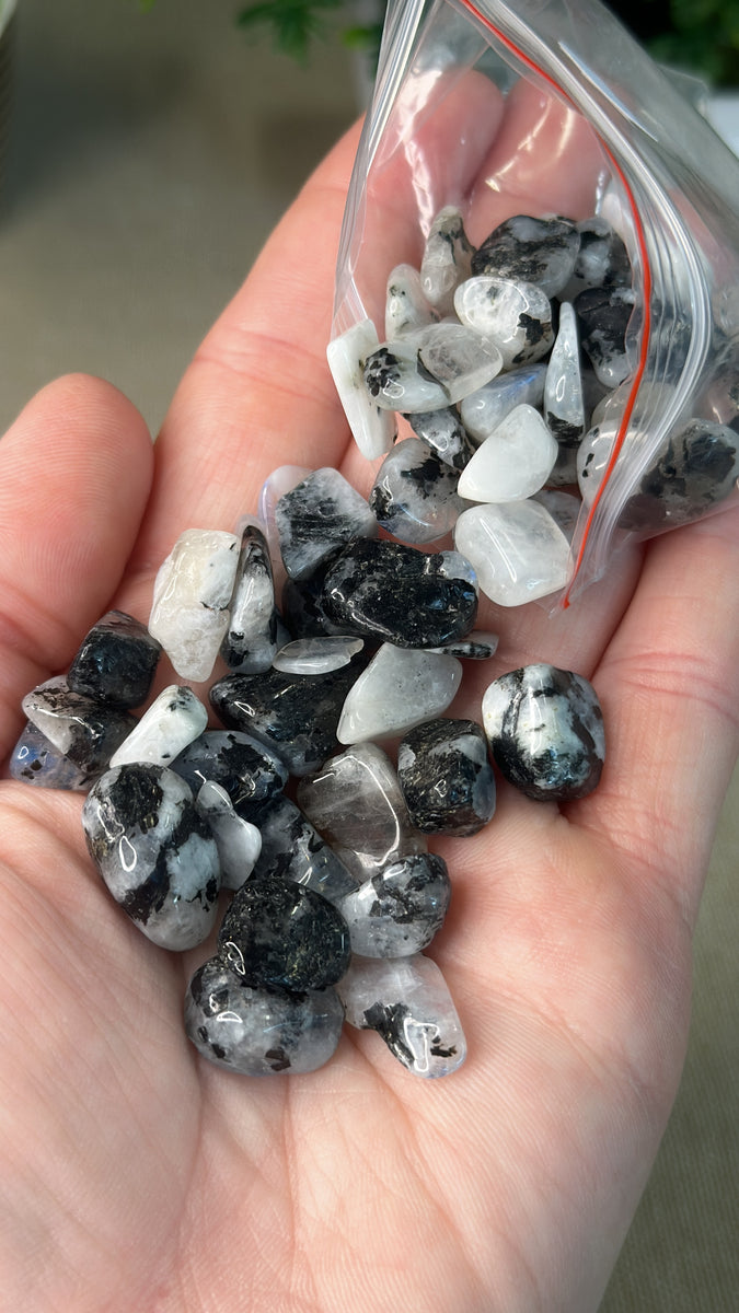 Rainbow Moonstone Chips – Infinity Crystals by Moana
