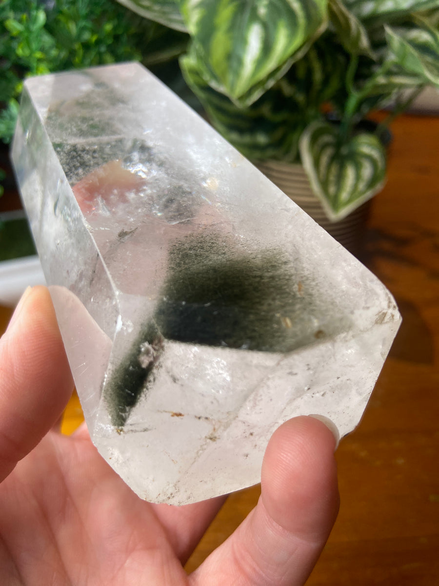 Garden Quartz Tower – Infinity Crystals by Moana